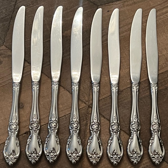 Oneida | Dining | Oneida Louisiana Community Set Of 8 Stainless Dinner ...